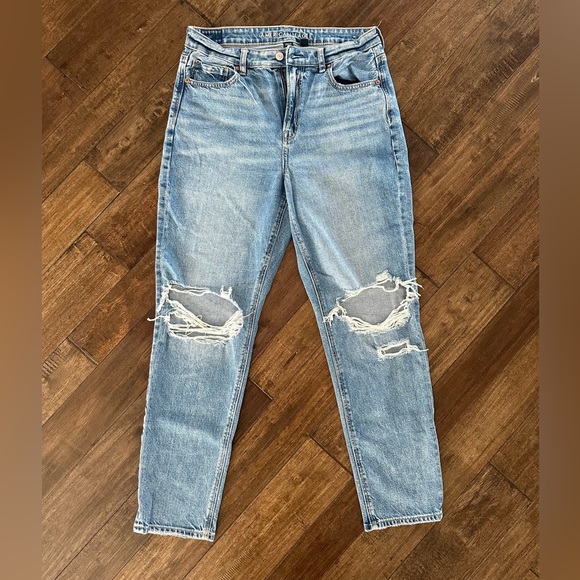 American Eagle Outfitters | Jeans | Ae Strigid Ripped Mom Jean | Poshmark